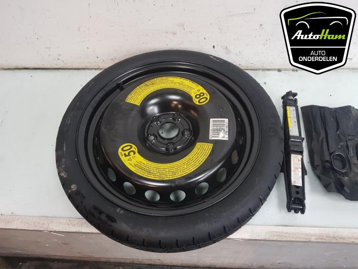 Audi Q2 Kits de cric + Roues de secours stock | ProxyParts.fr