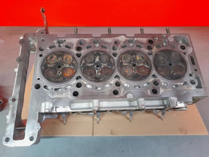 Cylinder head Mercedes E E-220d 2.0 Turbo 16V - R654016 654920