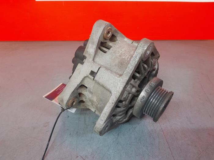 Dynamo Renault Megane II 1.4 16V 98 - 8200100907 K4JD7 VALEO