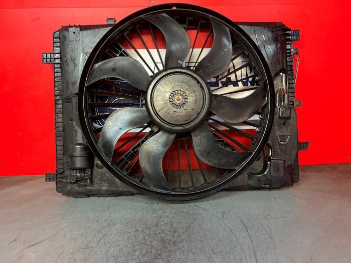 Radiator fan Mercedes A 1.6 A-180 16V - A2465000093 270910