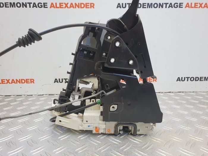 Door lock mechanism 2-door, left Mercedes A 2.0 A-160 CDI 16V 3-Drs ...