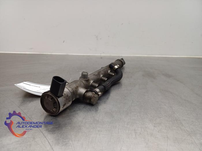 Fuel injector nozzle Mercedes Sprinter 5t 513 CDI 16V - A6510700495 ...