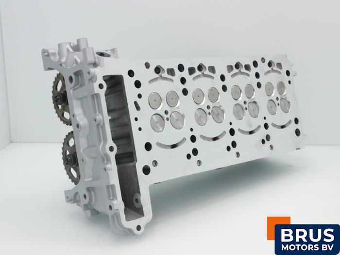 Cylinder head Mercedes E E-200 CDI 16V BlueEfficiency,BlueTEC ...