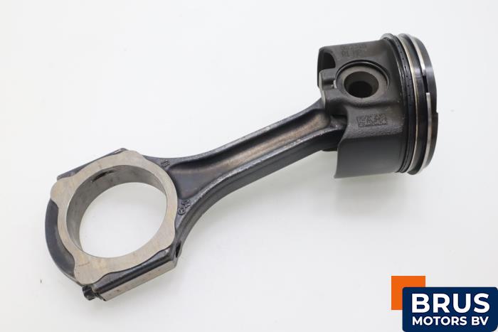 Connecting rod Mercedes E E-220d 2.0 Turbo 16V - A6540300100 65492080