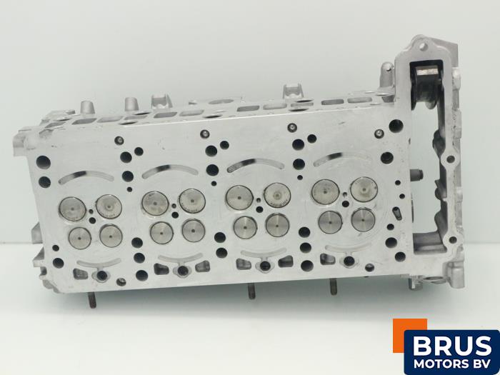 Cylinder head Mercedes B 1.8 B-180 CDI BlueEFFICIENCY 16V - R651016 ...