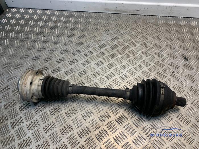 Arbres de transmission avant gauche avec code moteur CDA stock