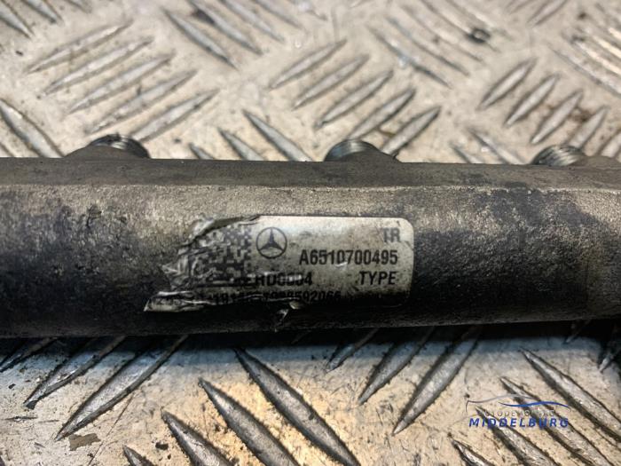 Fuel injector nozzle Mercedes C Estate 2.2 C-220 CDI 16V BlueEfficiency ...