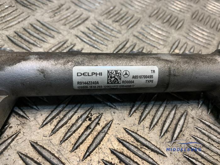 Fuel injector nozzle Mercedes Sprinter 3,5t 310 CDI 16V - A6510700495 ...