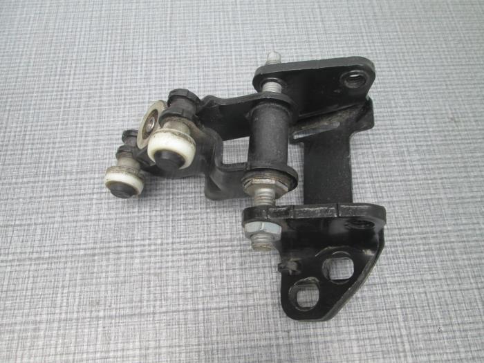 Sliding door roller, right Volkswagen Crafter - A9067600347