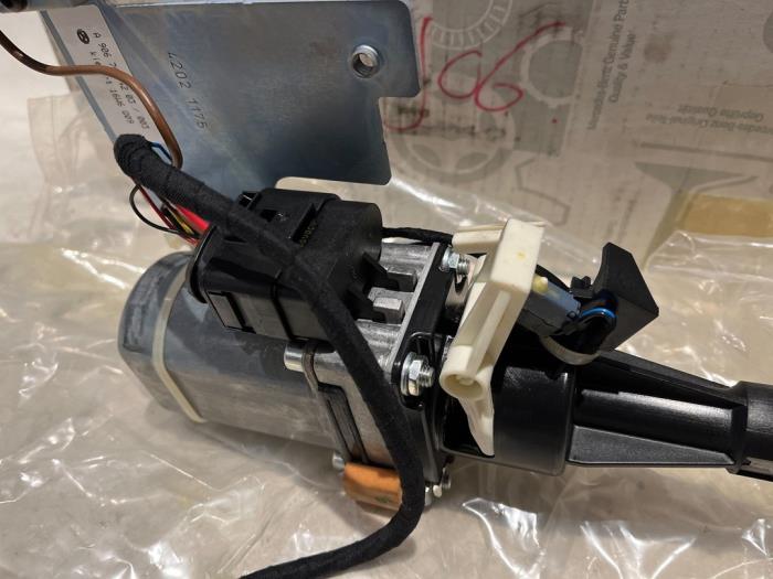 Sliding door motor, right Mercedes Sprinter 3,5t 219 CDI V6 24V Euro 5 ...