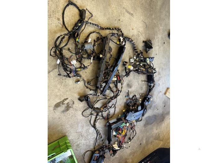 Wiring harness Mercedes A 1.6 A-180 16V - A2465400105