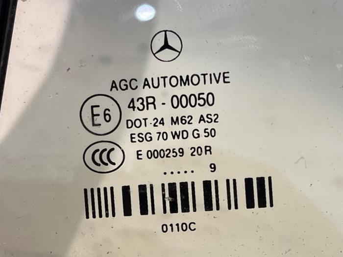 Window 2-door, rear left Mercedes E E-350 CGI V6 24V - A2076701500