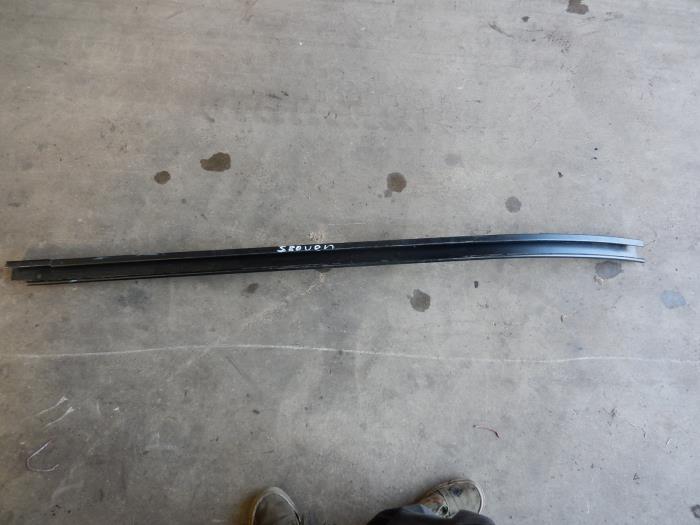 Sliding door rail, right Mercedes Sprinter 3,5t 310 CDI 16V - A9067660137
