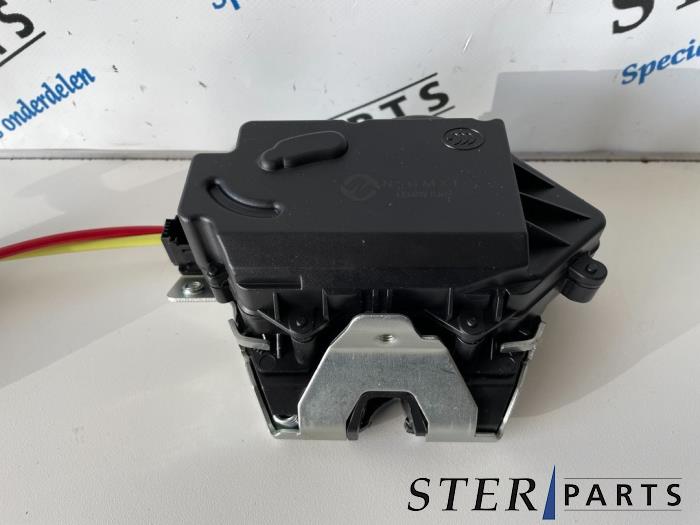 Tailgate lock mechanism Mercedes E Combi 2.2 E-220 CDI 16V - A2117400535