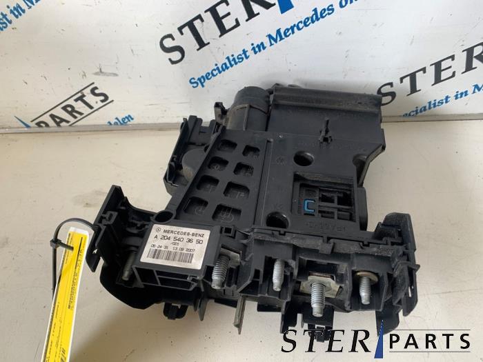 Fuse box Mercedes C Estate 3.0 C-320 CDI V6 24V - A2045403650 MERCEDES