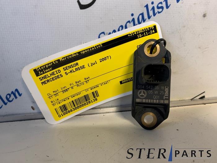 Speed sensor Mercedes S 3.0 S-320 CDI 24V - A0045423518
