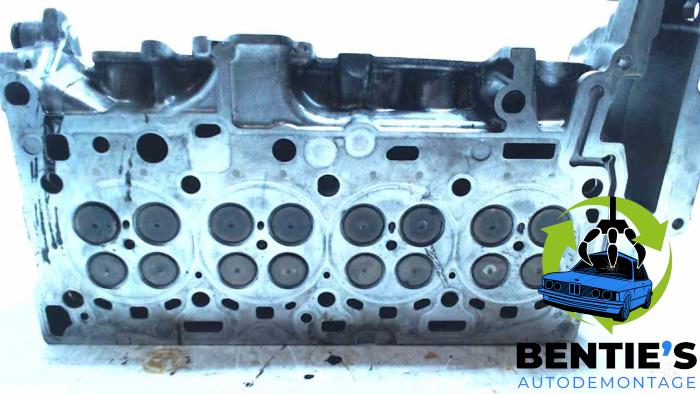 Cylinder head BMW 5 serie Touring 525d 16V - 11127810463 N47D20D