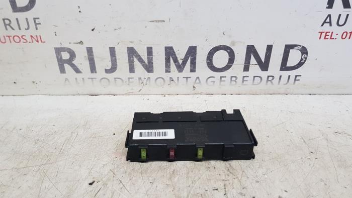 Caja de fusibles Toyota Prius Plus 1.8 Hybrid 16V - 8264171010 TOYOTA