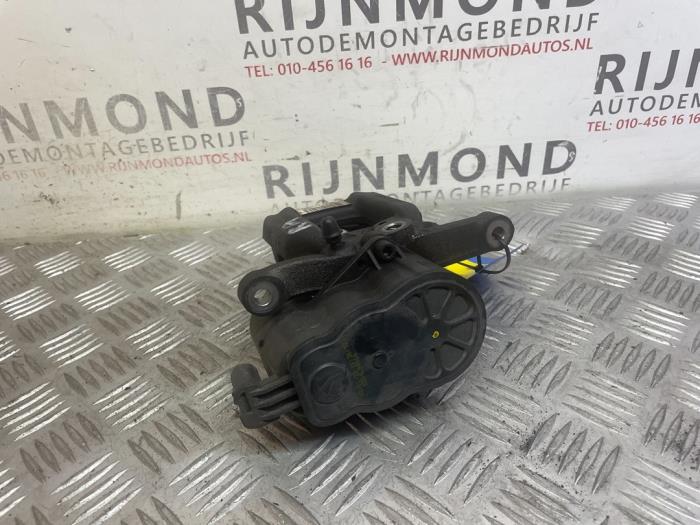 Rear brake calliper, right Peugeot 3008 II 1.2 12V e-THP PureTech 130 ...