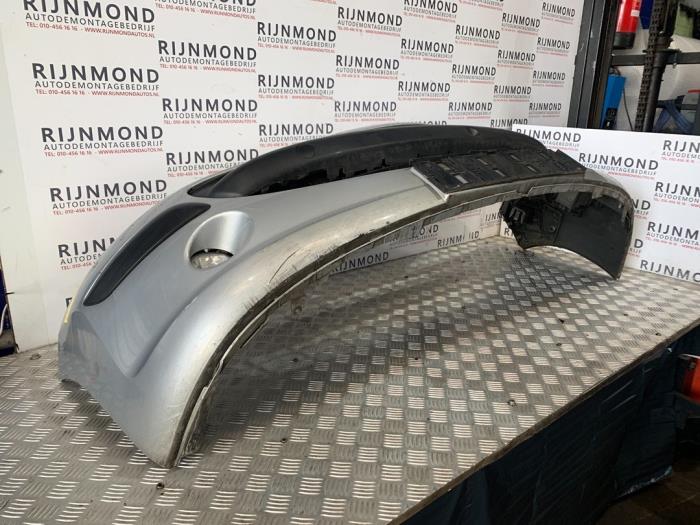 Pare-chocs avant Peugeot 207/207+ 1.4 - 0000000