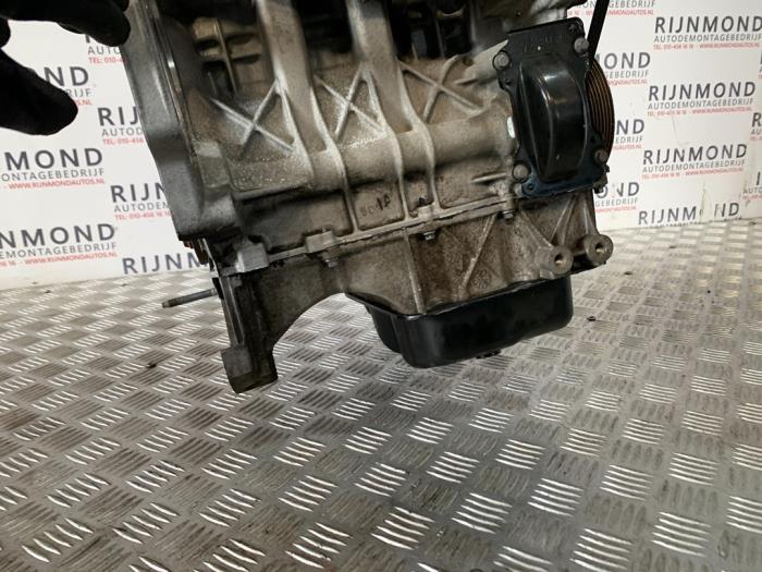 Moteur Peugeot 208 I 1.2 Vti 12V PureTech 82 - 9802572210 HM01