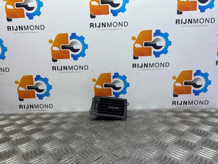 Dashboard vent Mercedes C 2.2 C-220 CDI 16V BlueEFFICIENCY - 5930001