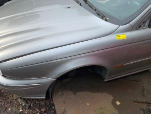 Jaguar X Type Kotflugel links vorne Vorrat ProxyParts