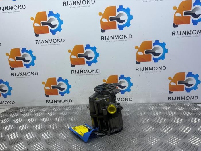 Oil pump Mercedes Vito 2.0 116 CDI 16V - A6541802501 OM654920
