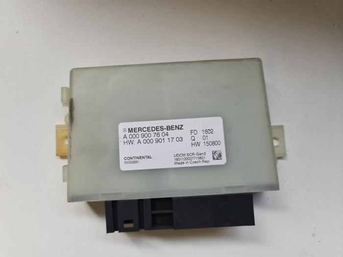 EGR module Mercedes E E-220d 2.0 Turbo 16V - A0009007604 654920