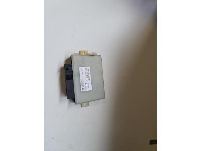 EGR module Mercedes E E-220d 2.0 Turbo 16V - A0009007604 654920