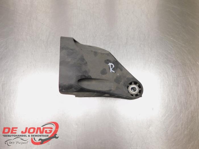 Engine mount Mercedes E E-220d 2.0 Turbo 16V - A6542230100 654920
