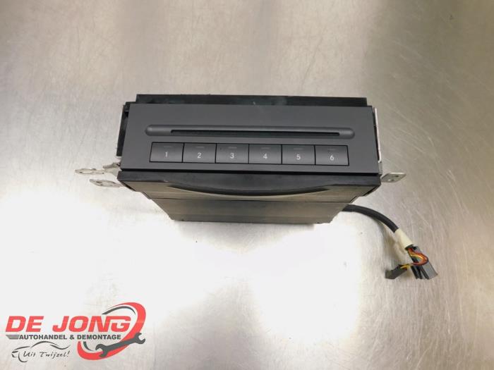 CD changer Mercedes ML II 3.0 ML-320 CDI 4-Matic V6 24V - A2118705390 ...