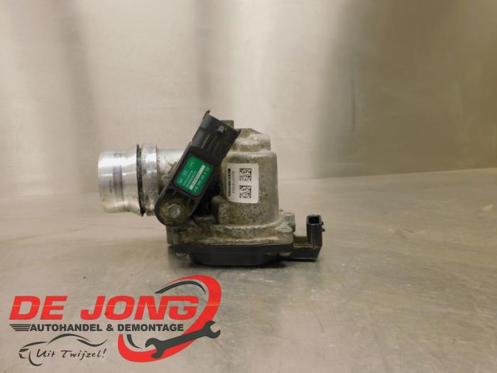 Throttle body Dacia Duster 1.5 dCi 4x4 - 161A05457R K9K858 VALEO