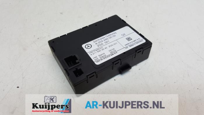Gateway module Mercedes C 2.2 C-200 CDI 16V - 00000 VDO