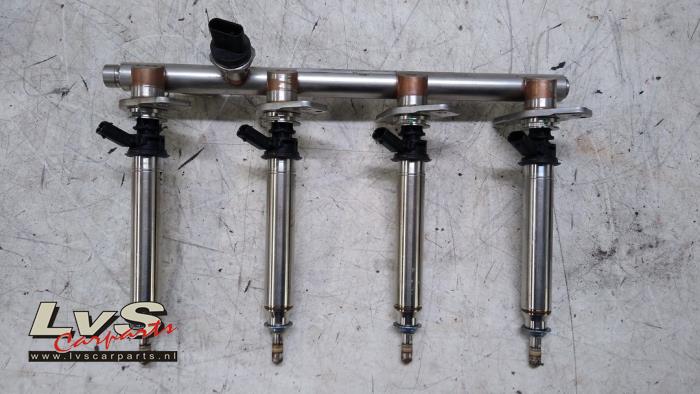 Injector (petrol injection) Mercedes C C-180 1.6 16V - A2740700995 ...