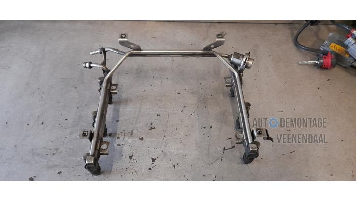 Fuel injector nozzle Audi A6 Avant Quattro 2.4 V6 30V - 078133681AJ BDV ORIGINEEL