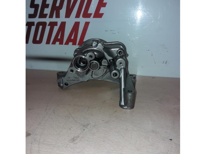 Bomba de aceite Volkswagen Transporter T5 2.0 TDI DRF - 03L115105C CAA