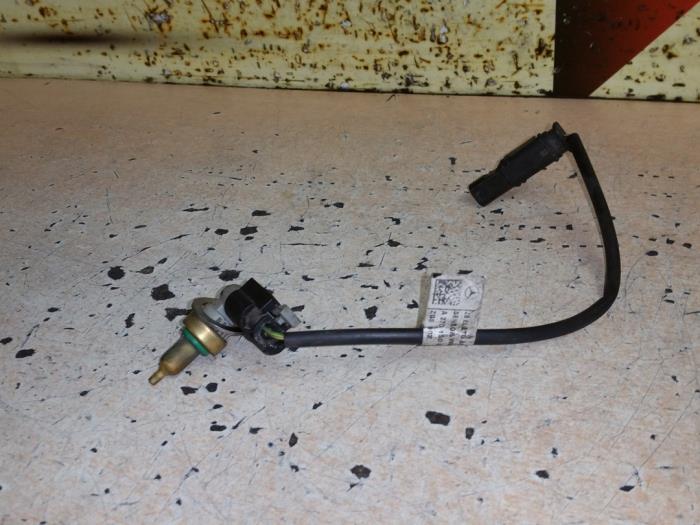 Coolant Temp Sensor Replacement Car Engine Coolant Temperature Sensor ...