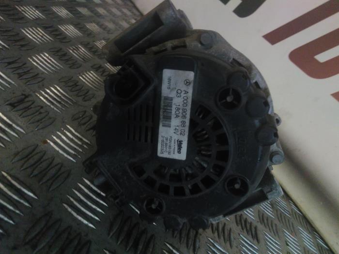 Dynamo Mercedes Sprinter 3,5t 315 CDI 16V - A0009068802 651955 VALEO