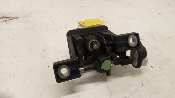 Tailgate lock mechanism Mercedes A 1.4 A-140 - A1687400693