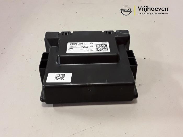Gateway module Opel Mokka X 1.4 Turbo 16V - 13599318 GM