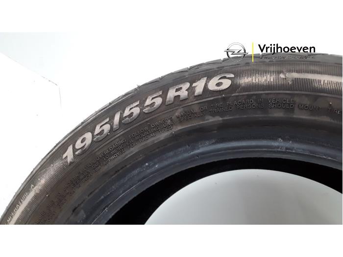 Tyre with tyre size 195/55/16 - 19555R16 LANDSAIL