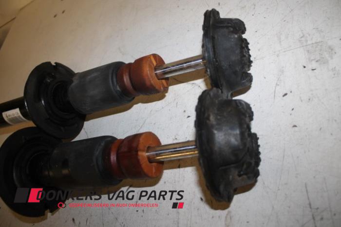 Stoßdämpferset Audi A4 - 8K0413031CB - Autoparts Veghel