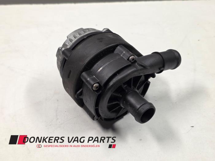Pompe à eau Volkswagen Golf VIII 1.4 GTE 16V - 04L965567B DGEA
