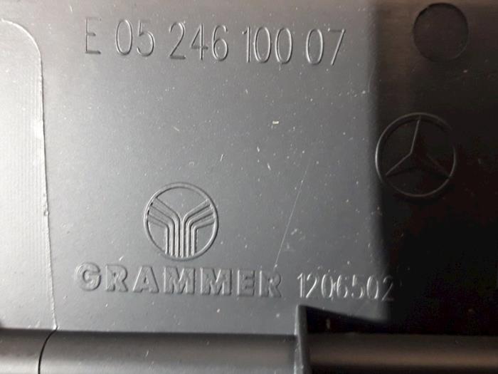 Dashboard part Mercedes B 1.6 B-200 BlueEFFICIENCY Turbo 16V - A2468300003