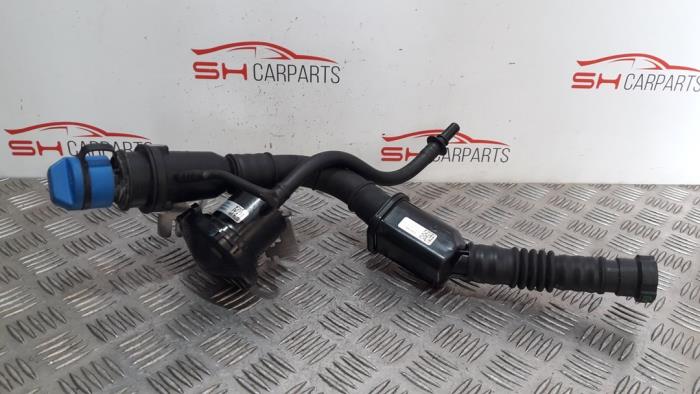 Filler pipe adblue tank Mercedes E E-220d 2.0 Turbo 16V - A2134705201 ...