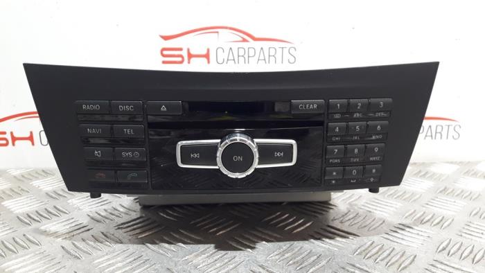 Navigation system Mercedes C 2.2 C-200 CDI 16V BlueEFFICIENCY - A2049009807