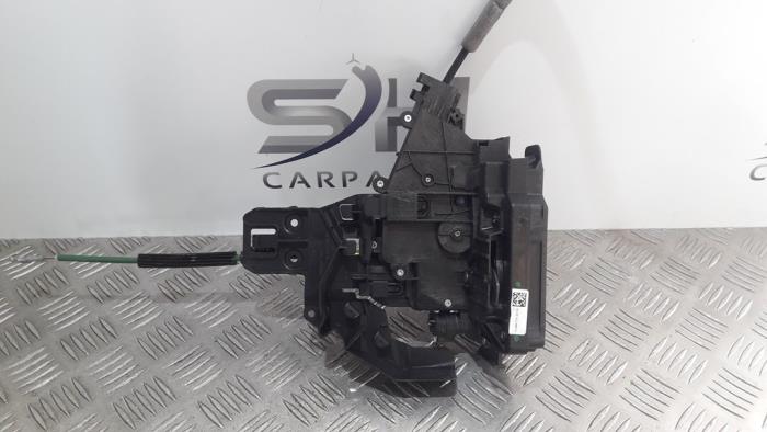 Front door lock mechanism 4-door, right Mercedes C Estate C-220 CDI 2.2 ...