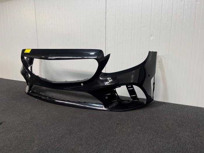 Front bumper Mercedes C C-200 2.0 CGI 4-Matic 16V 197 - A2058802305