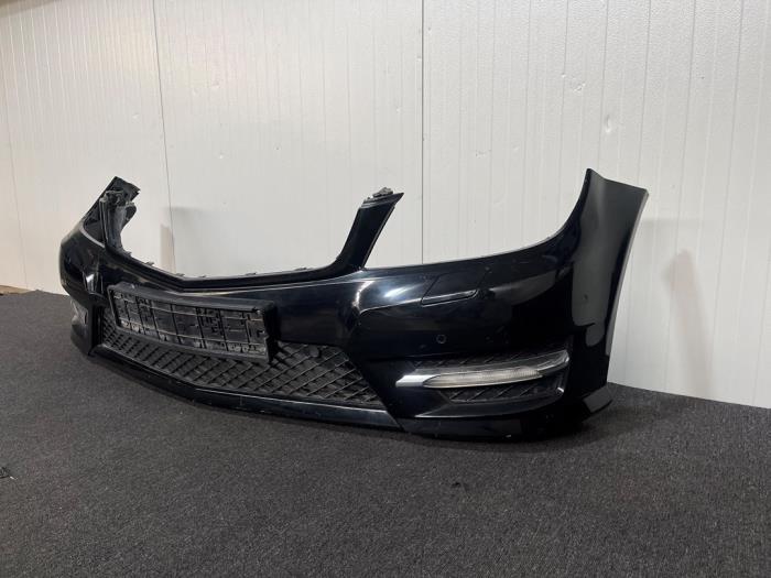 Front bumper Mercedes C 1.8 C-200 CGI 16V 040 - A2048805547